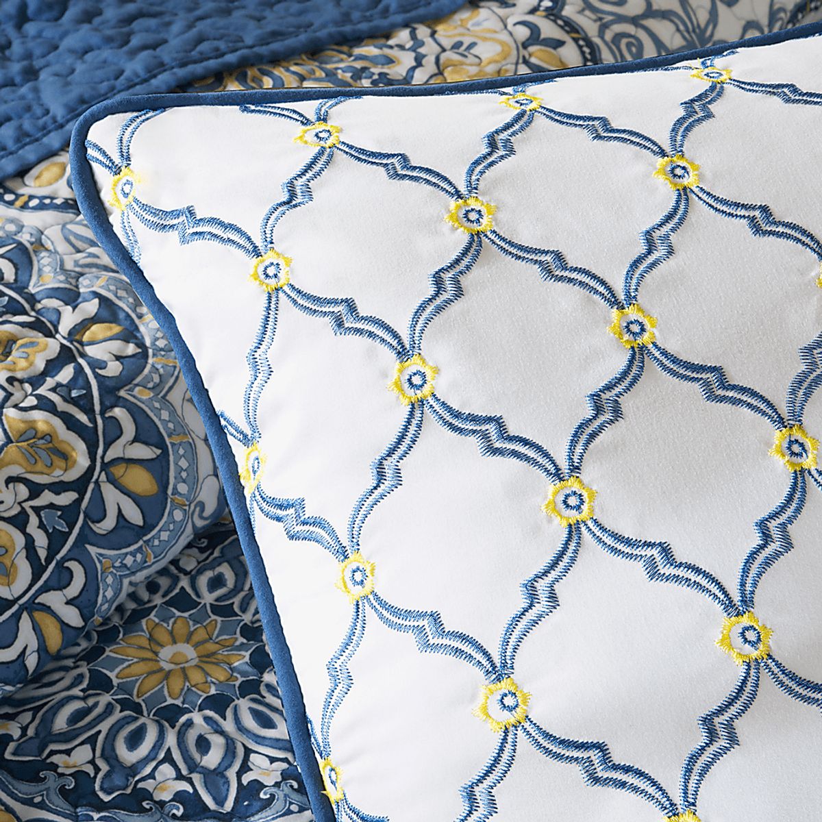 Tangiers Blue 6 Pc Queen Coverlet Set | Rooms to Go