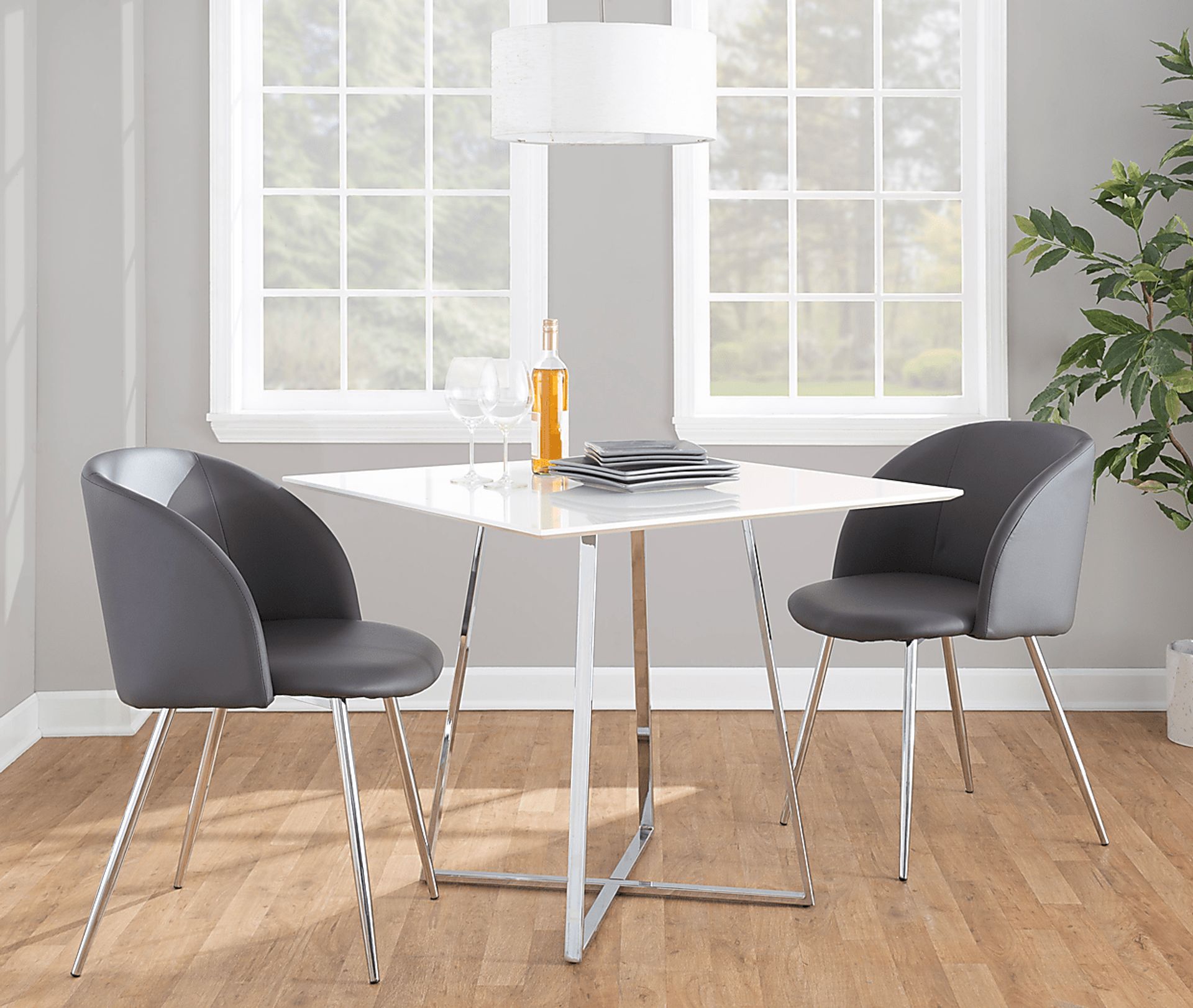 Tanrac II Chrome,White Colors,Metal,White Dining Table | Rooms to Go