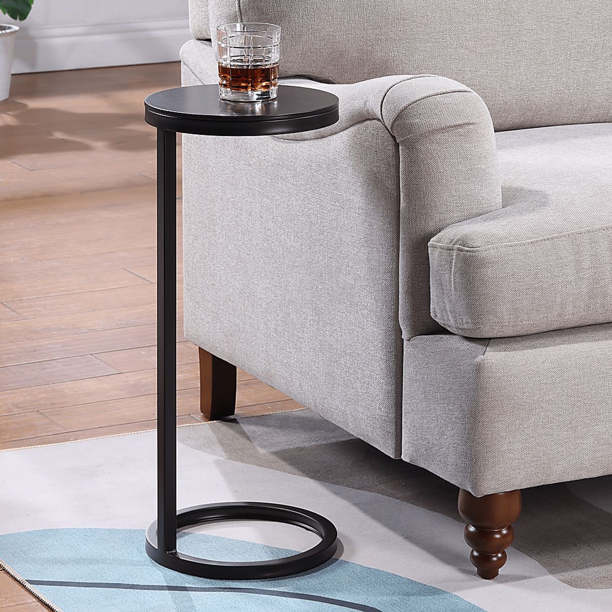 Tavau Black Black,Colors Accent Tbale | Rooms to Go