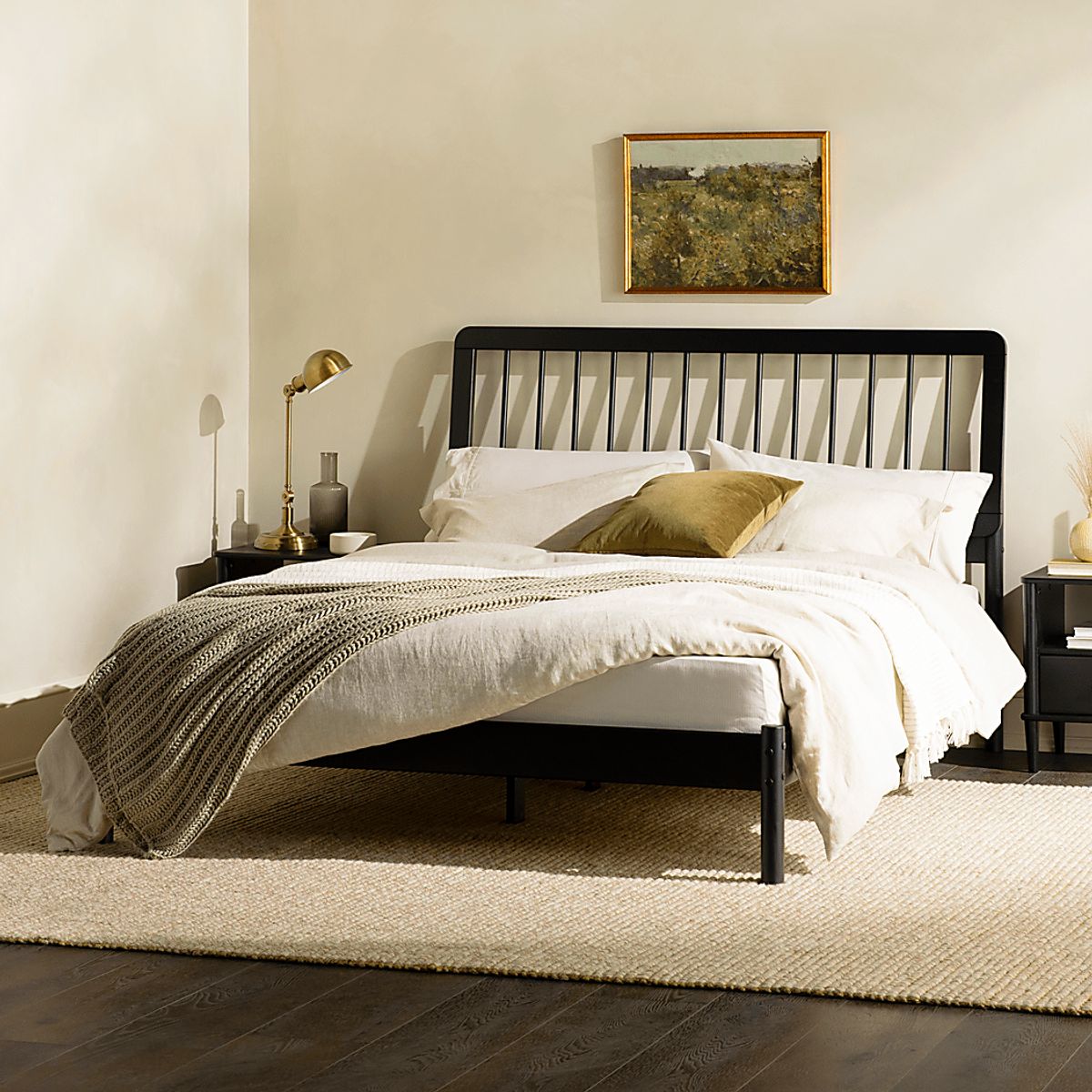 Tellicherry Black Black,Colors Wood Queen Bed | Rooms to Go