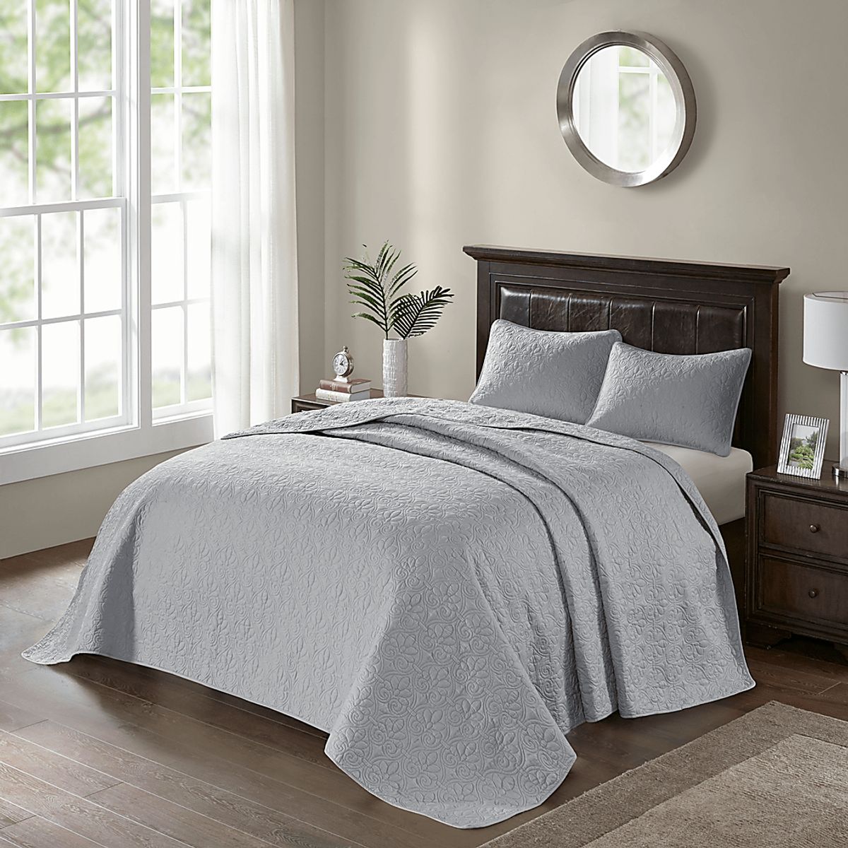 Toyah Gray Cotton,Polyester Fabric 3 Pc Queen Bedspread Set | Rooms to Go