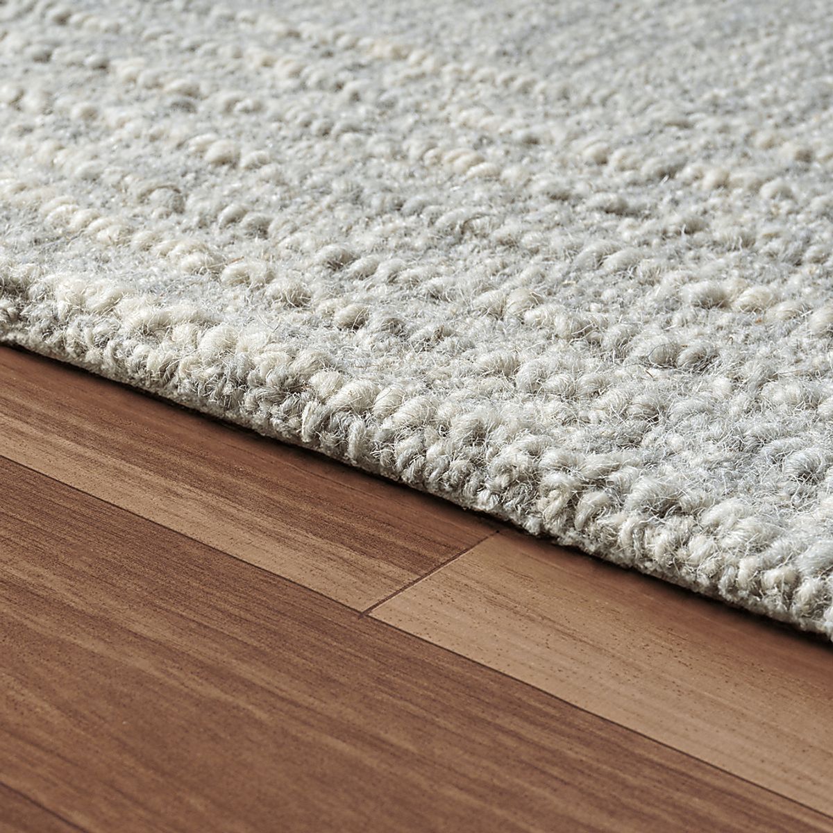 Troan Gray Rug | Rooms to Go
