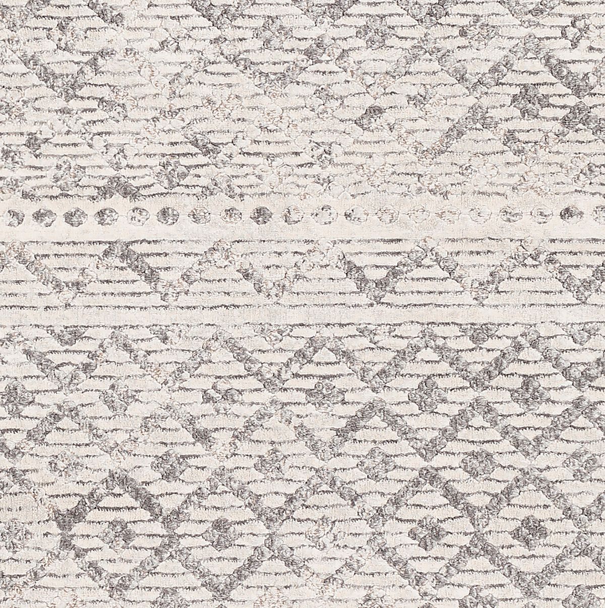 Tyrell White Rug | Rooms to Go