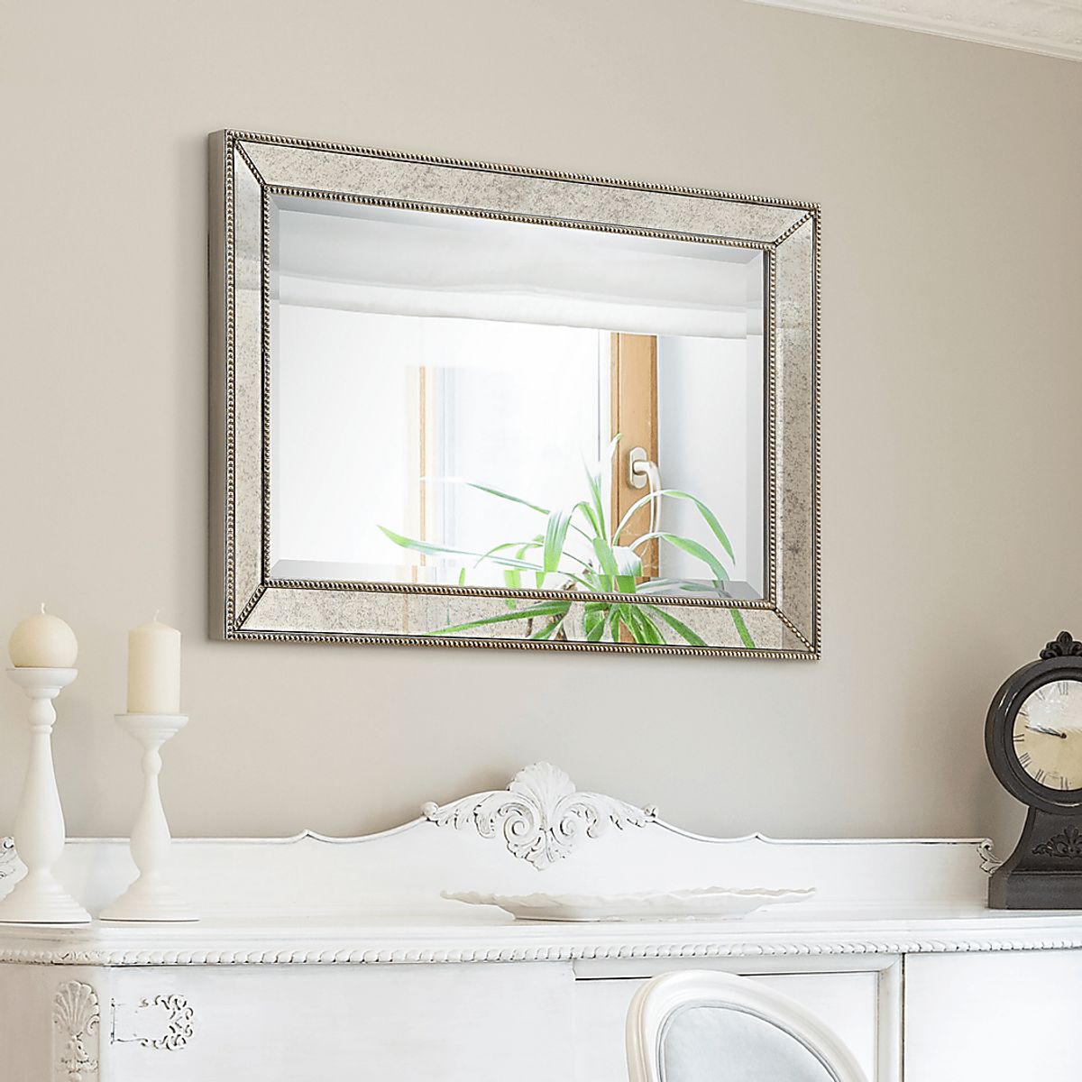 Tyriana Champagne Beige Mirror | Rooms to Go