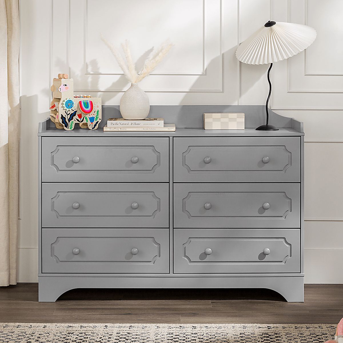 Wainfleet Gray Dresser | Rooms to Go