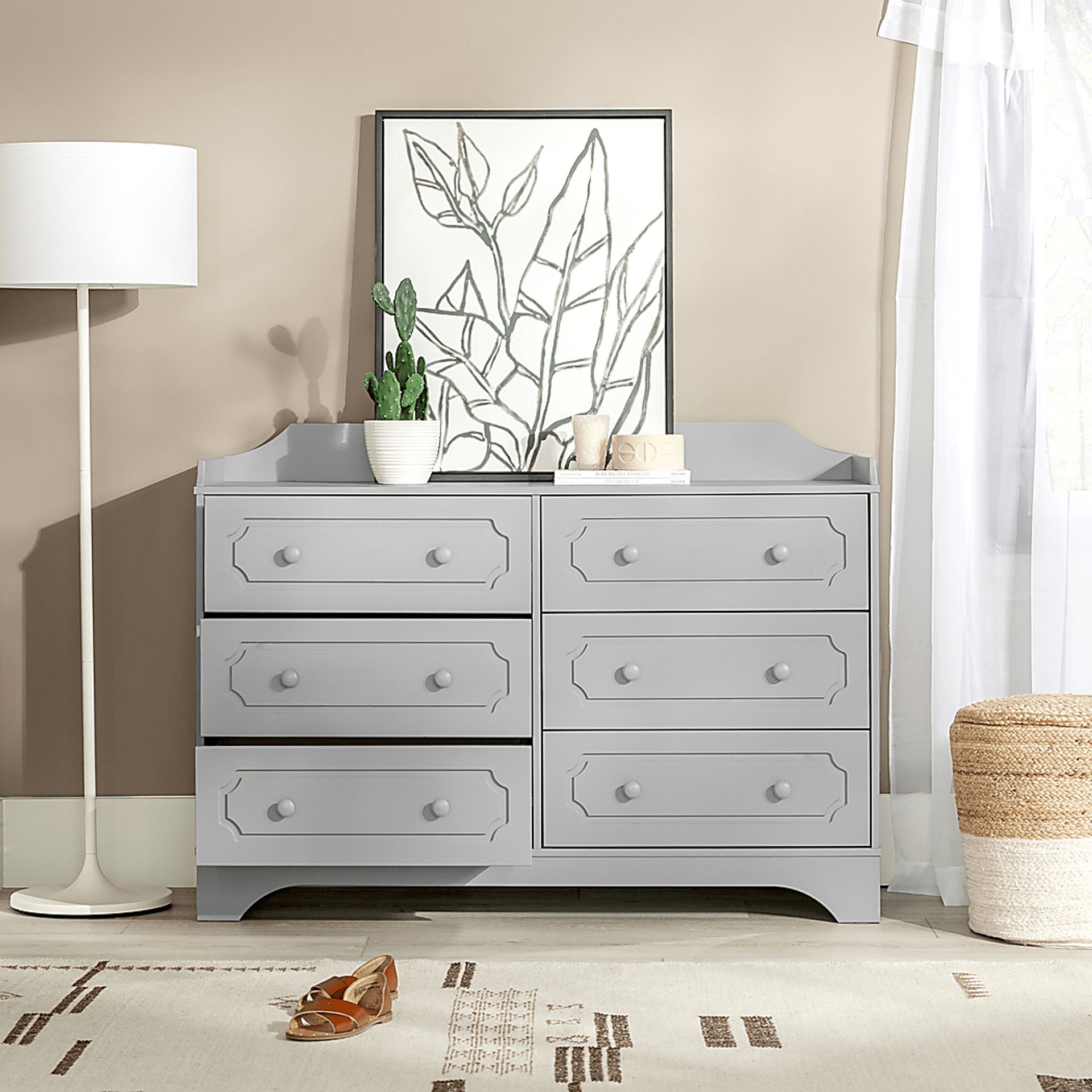 Wainfleet Gray Dresser | Rooms to Go