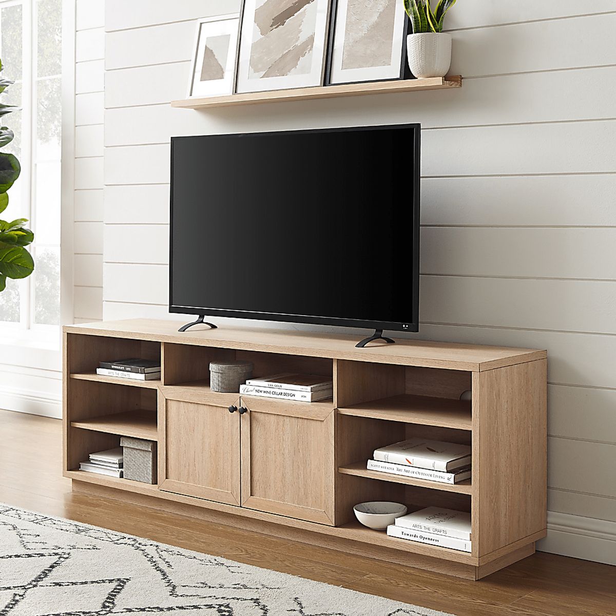 Wickhamford Oak Dark Wood,Light Wood Console | Rooms to Go