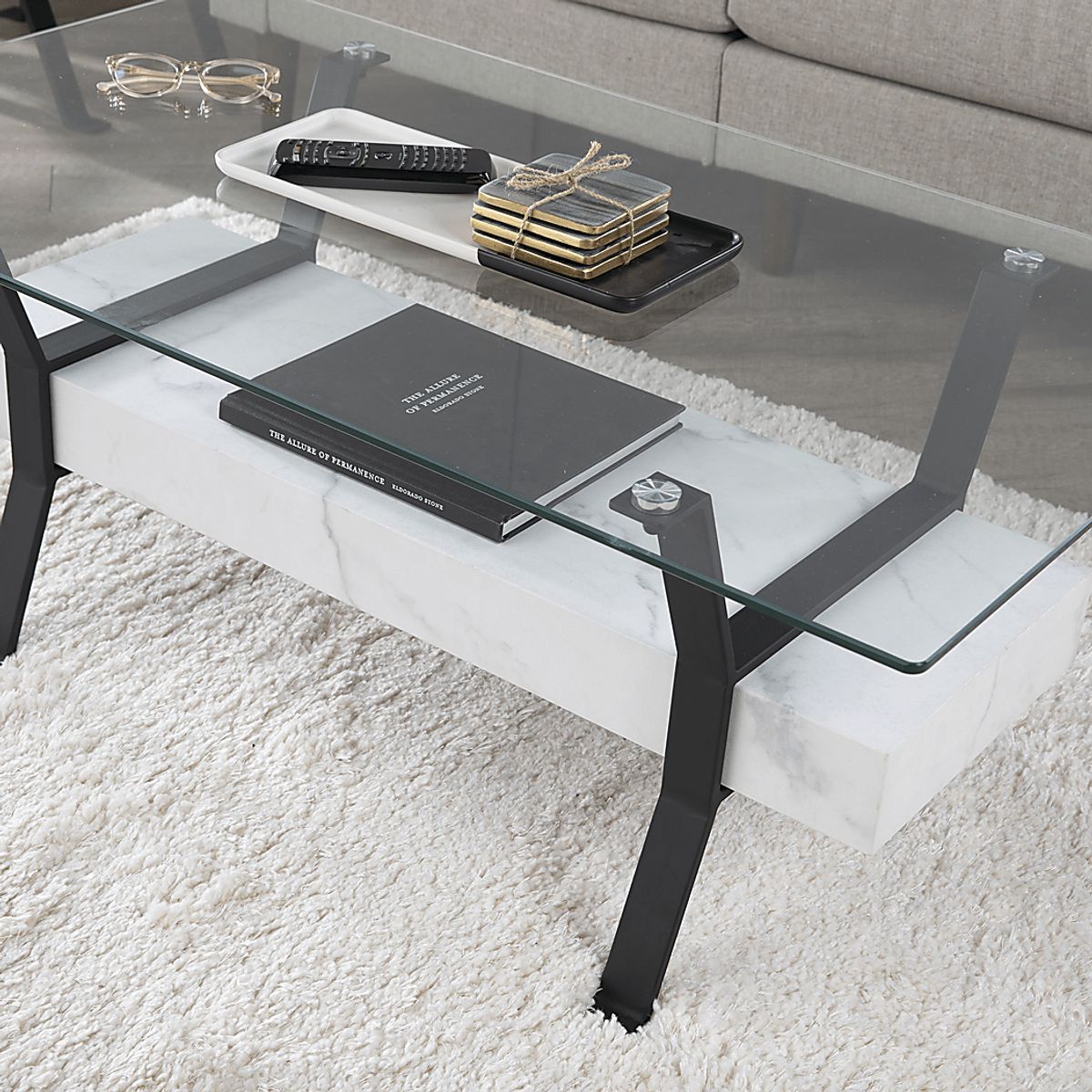 Willowglen Black Black,Colors Cocktail Table | Rooms to Go