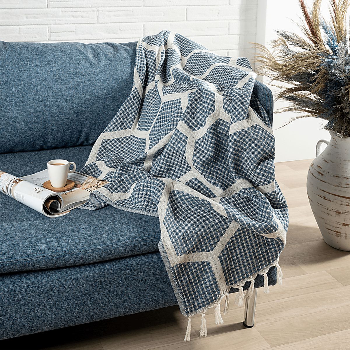 Woodgaler Blue Throw Blanket | Rooms to Go
