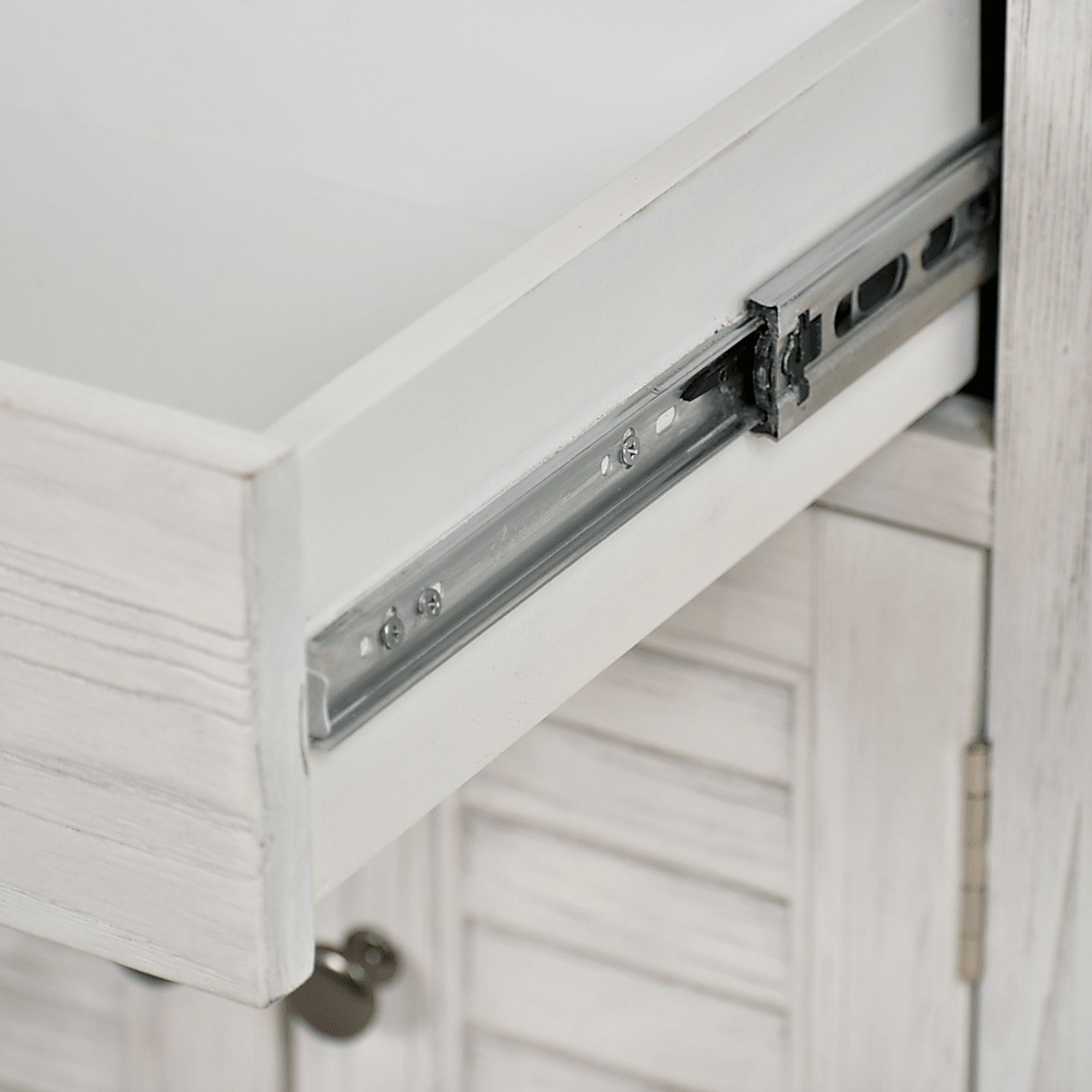 Wulian White Colors,White Nightstand | Rooms to Go