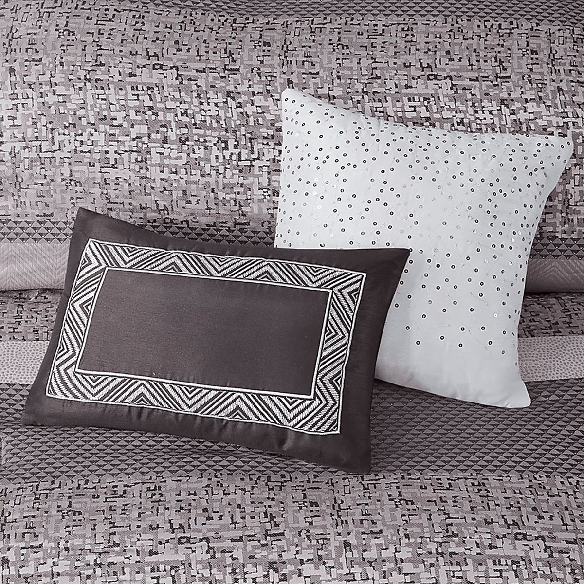 Zair Gray 7 Pc California King Comforter Set | Rooms to Go