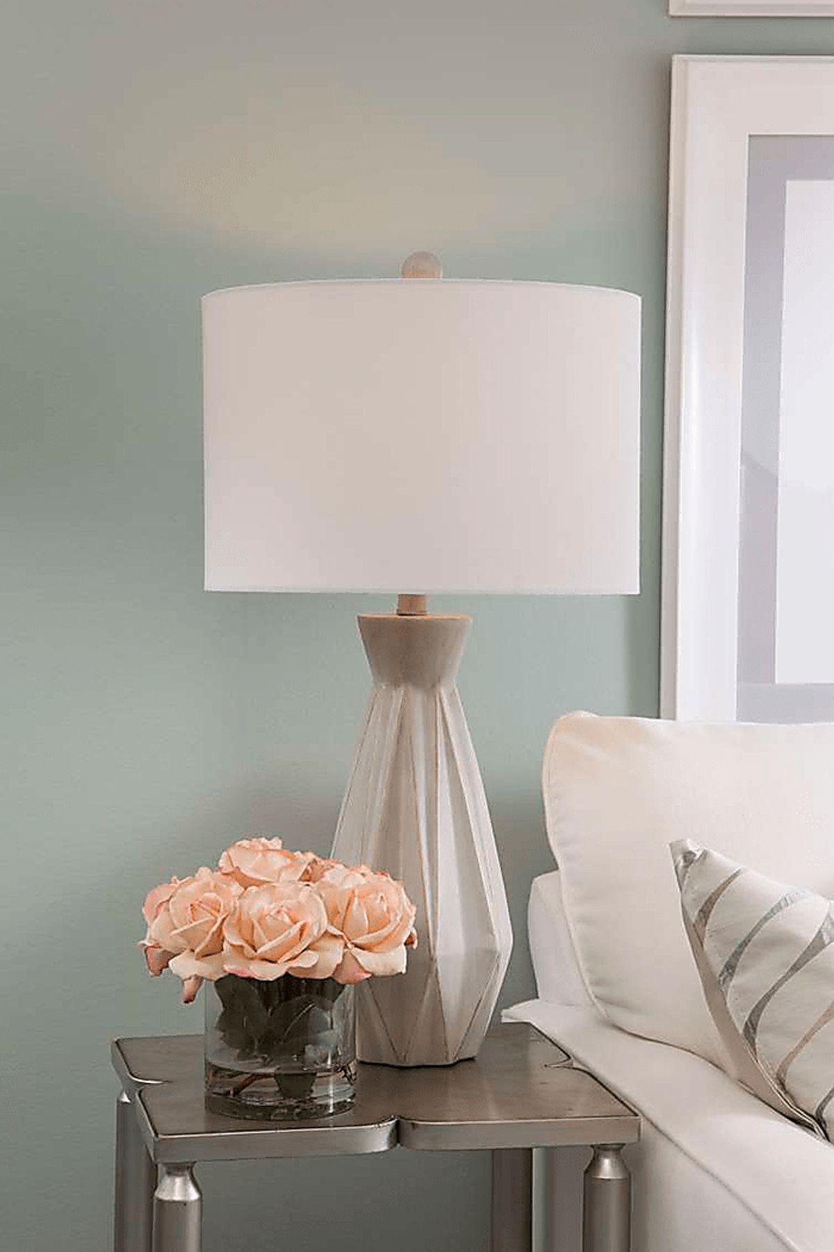Zambito Oaks Ivory Beige Table Lamp | Rooms to Go